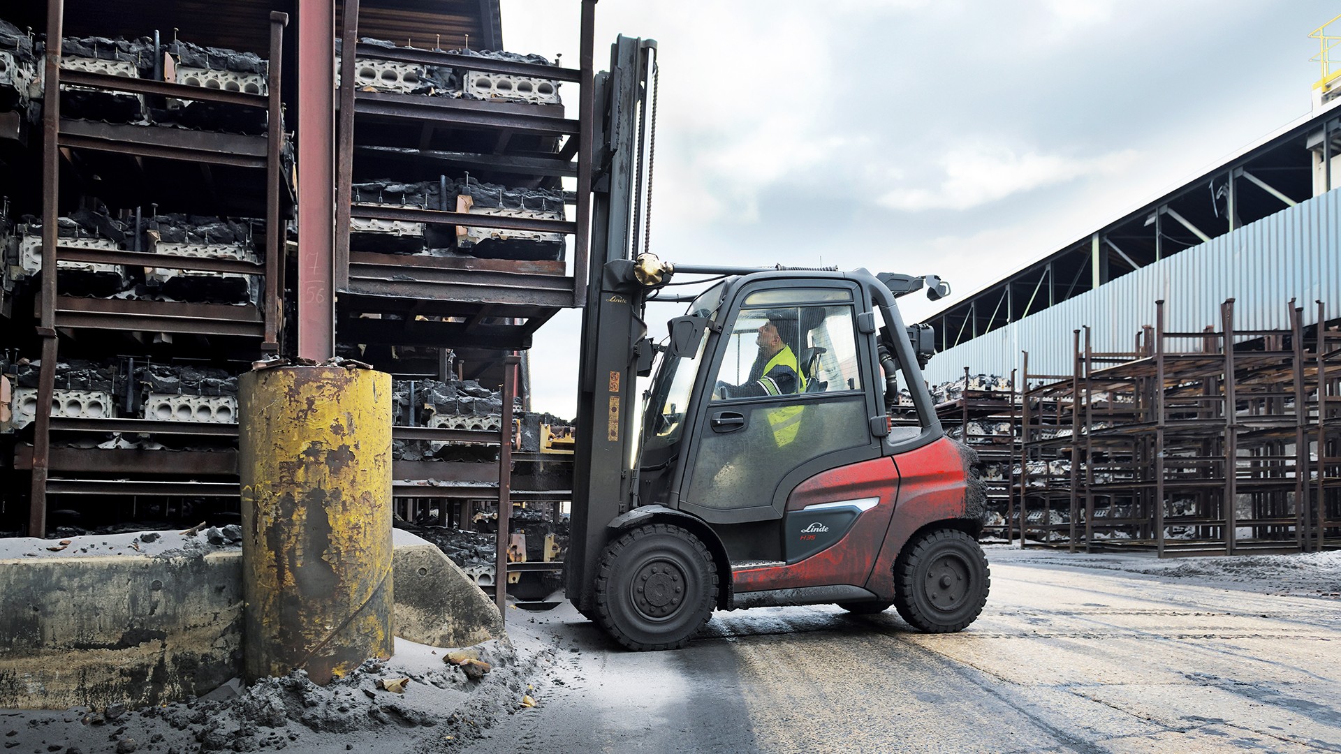 Verbrenner-Stapler H35 - H50 - Baureihe 1204 von Linde